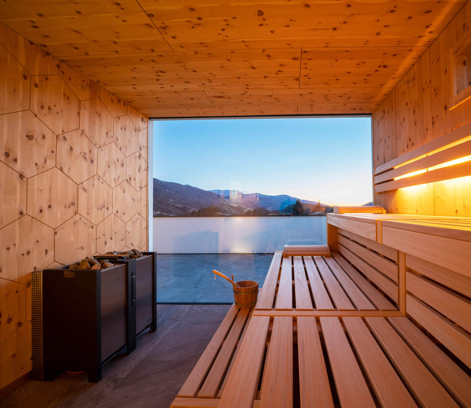 Wellnesshotel mit Bienensauna bei Brixen ⬡ Hotel Birkenbrunn